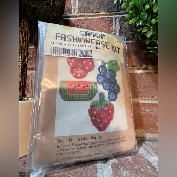 Caron | Office | Vintage Caron Fashionease Kit Bright Fruit Kitchen ...